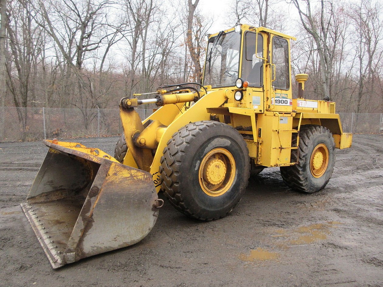 1987 TROJAN 1900Z RUBBER TIRE WHEEL LOADER