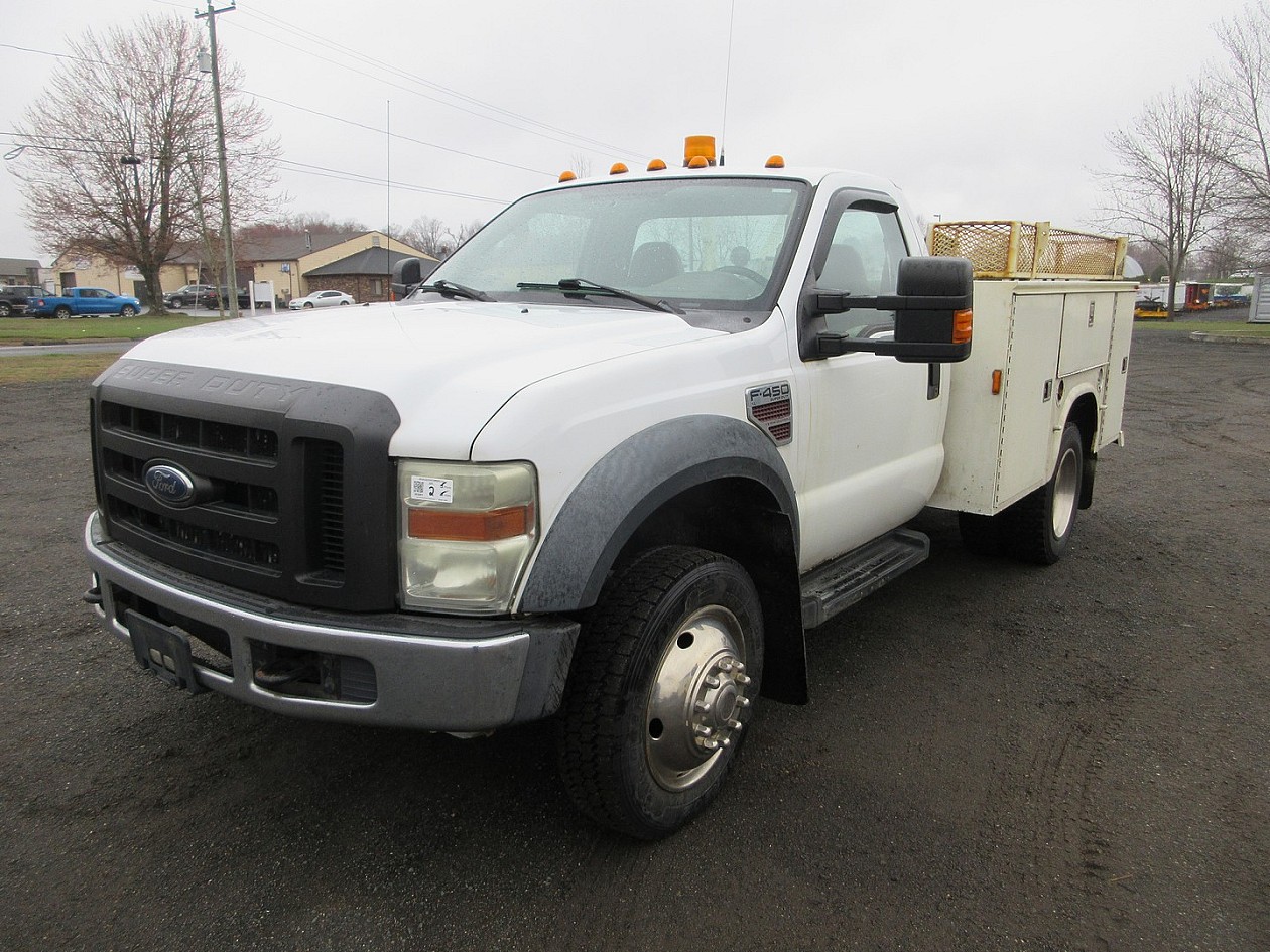2008 FORD F450 S/A UTILITY TRUCK