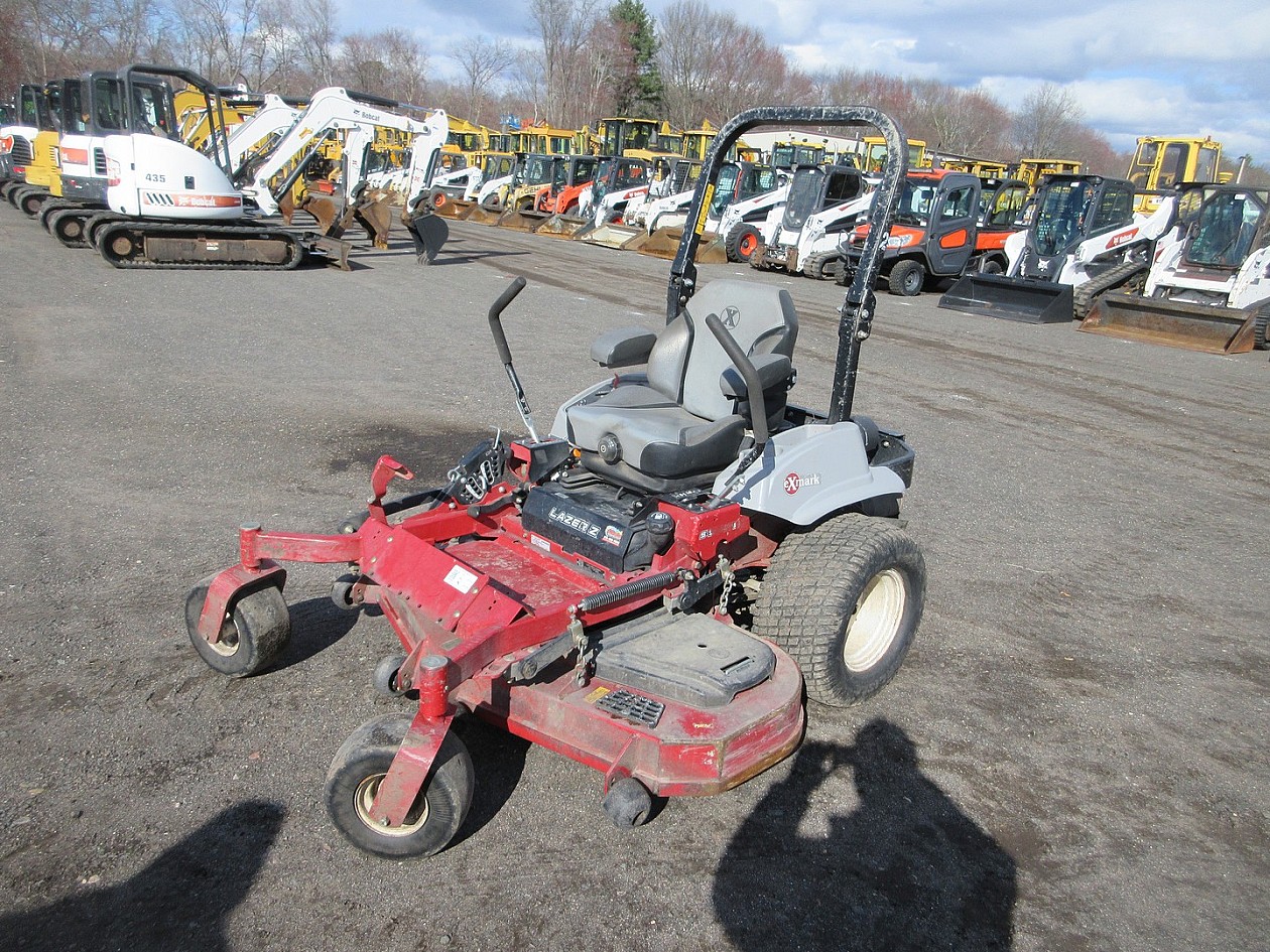 EXMARK LAZER Z ZERO TURN MOWER