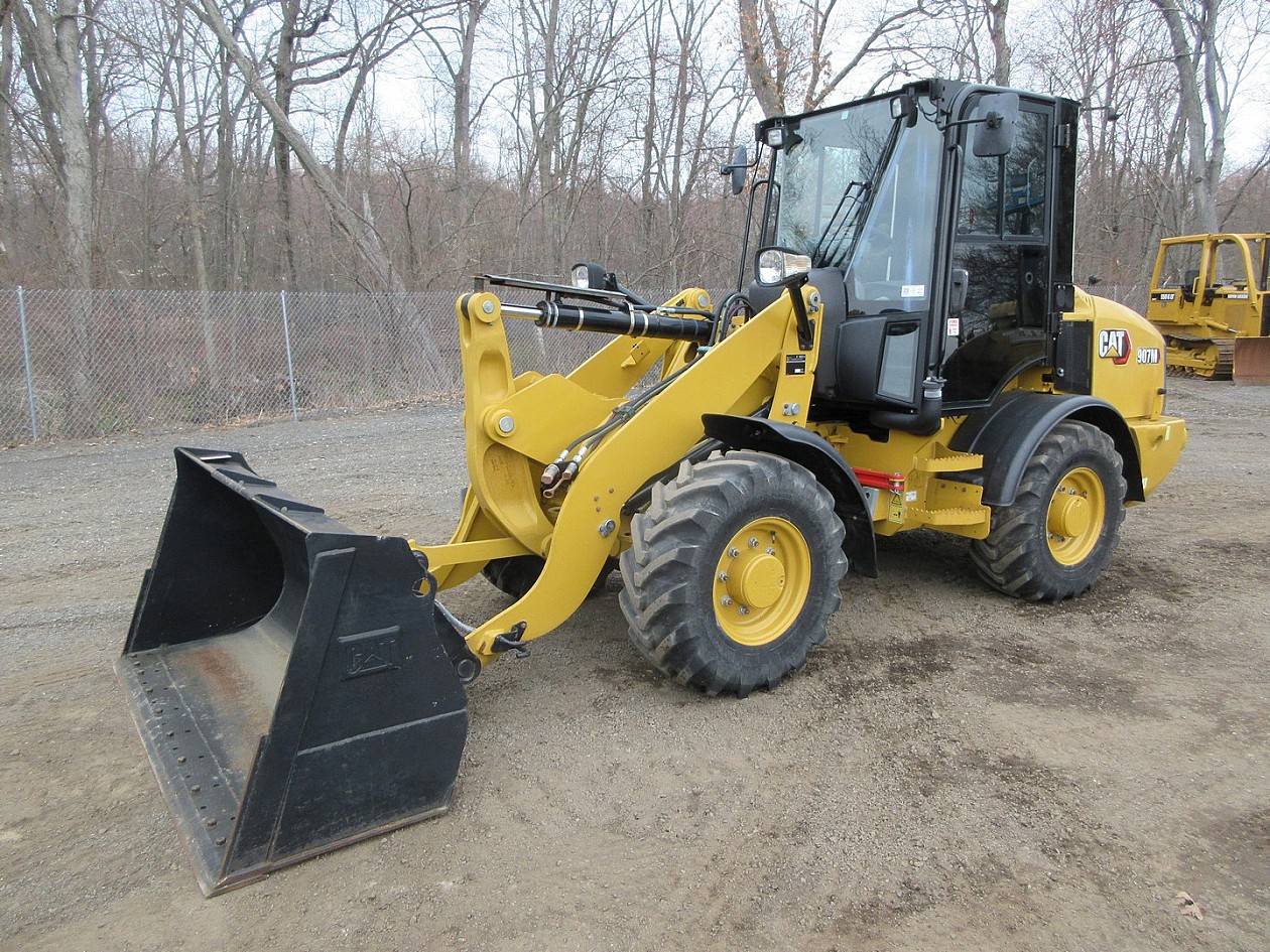 2020 CATERPILLAR 907M RUBBER TIRE WHEEL LOADER