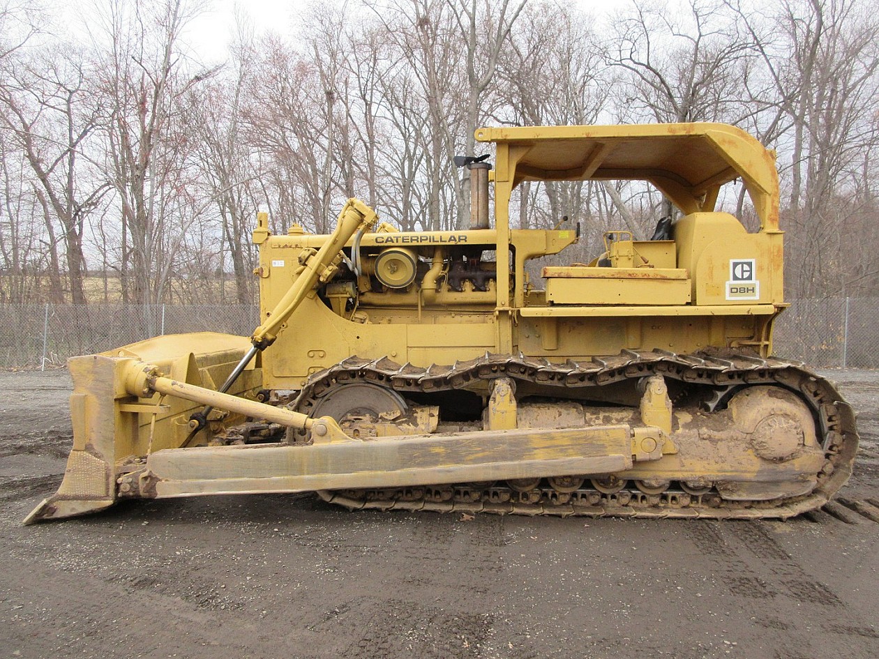 1969 CATERPILLAR D8H CRAWLER DOZER