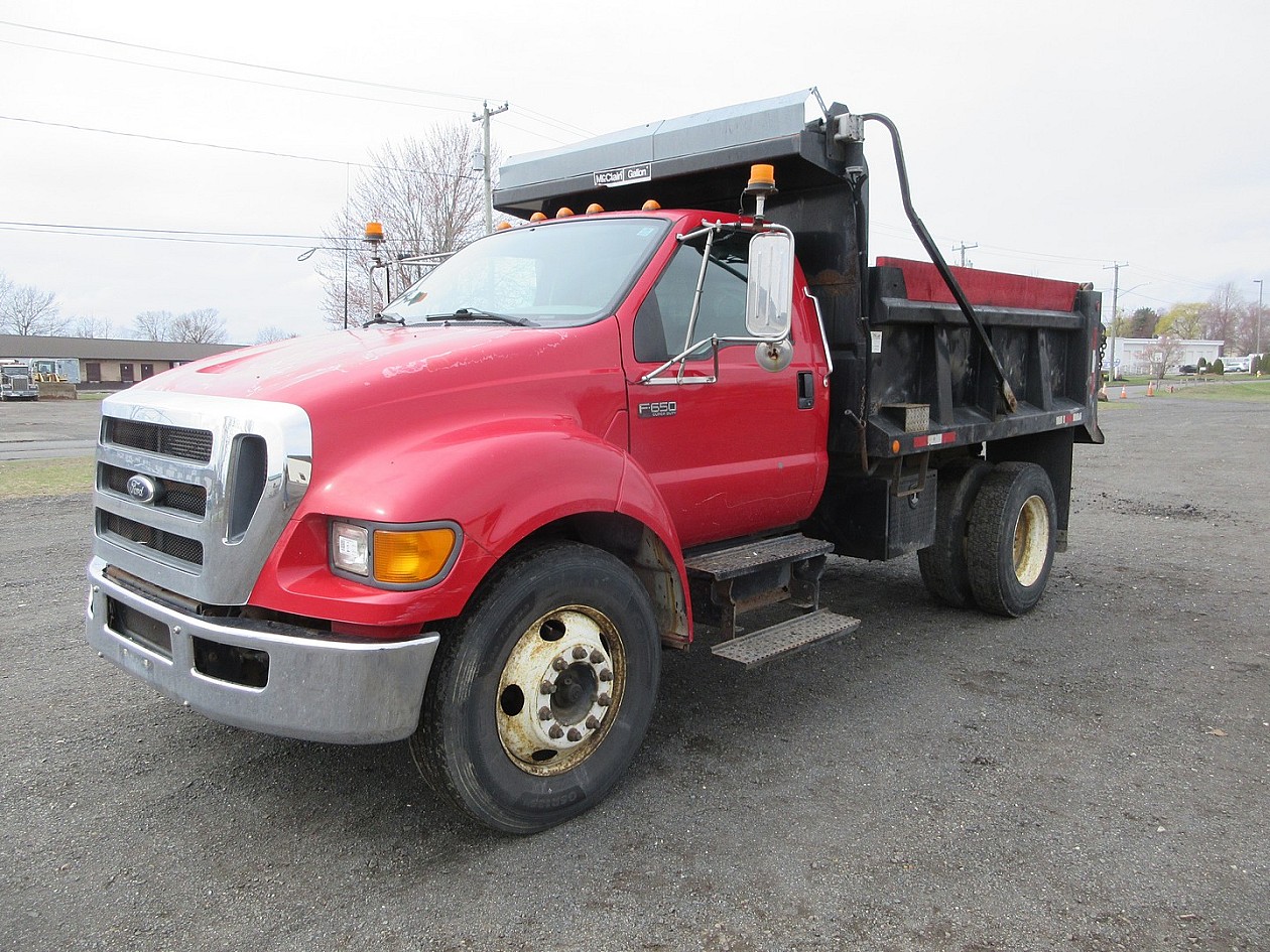 2004 FORD F650XL S/A DUMP TRUCK
