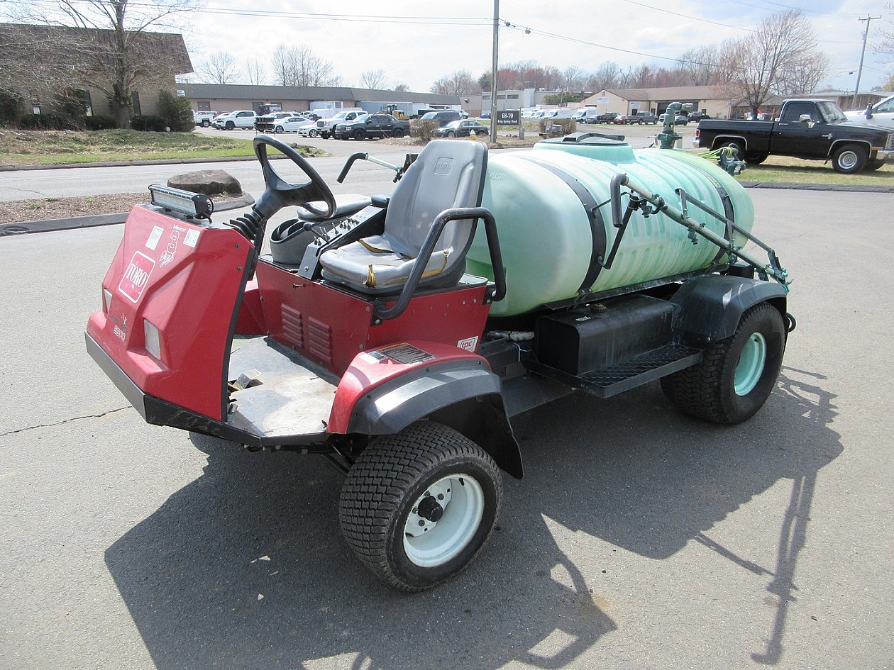TORO MULTI PRO 5500 SPRAYER