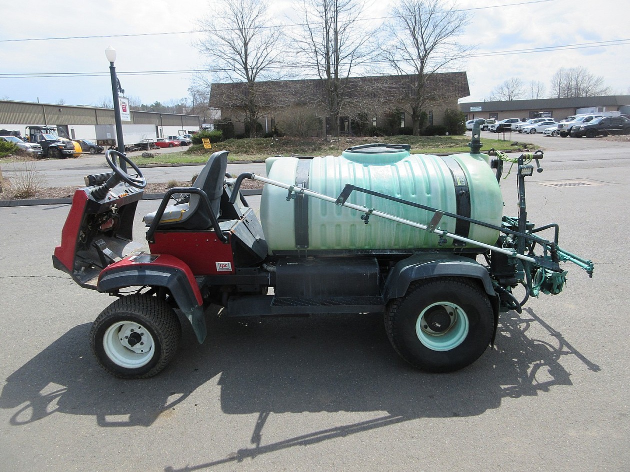 TORO MULTI PRO 5500 SPRAYER