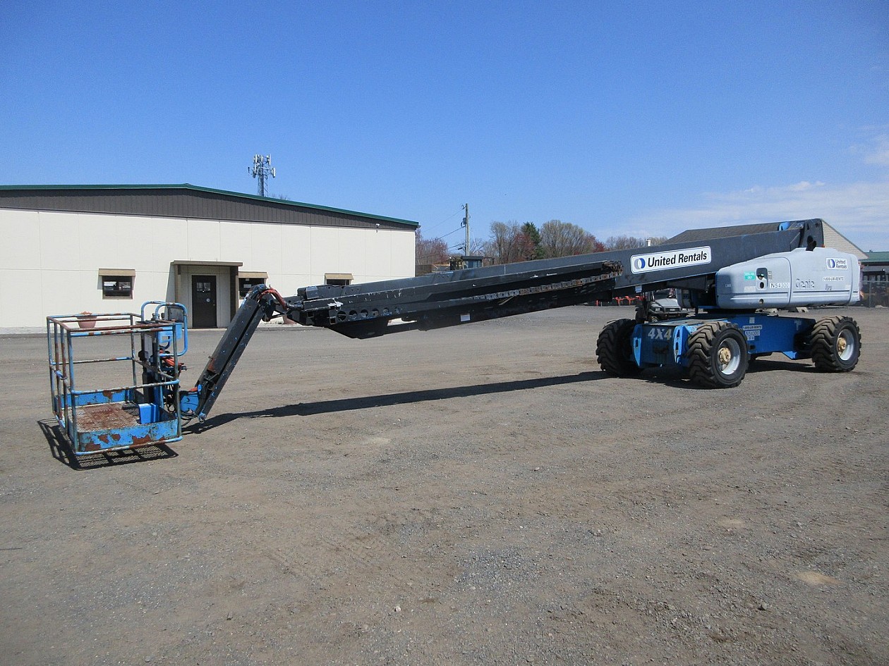 2008 GENIE S-125 BOOM LIFT