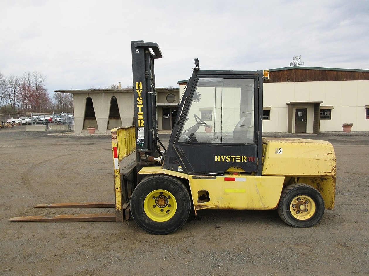 Hyster H110XL Forklift