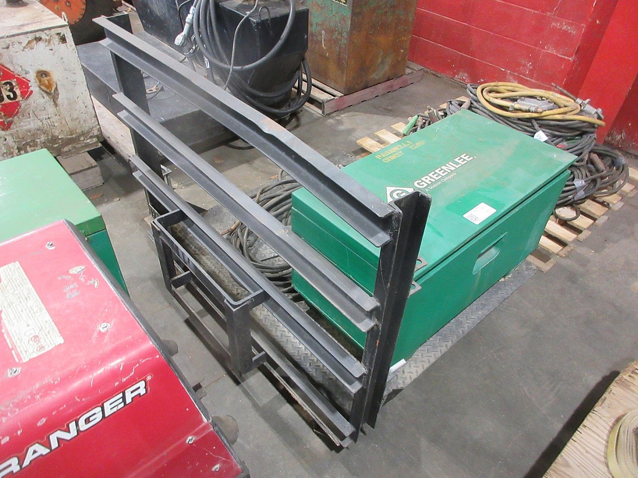 WELDER/GENERATOR SKID MOUNTED LEADS BOX