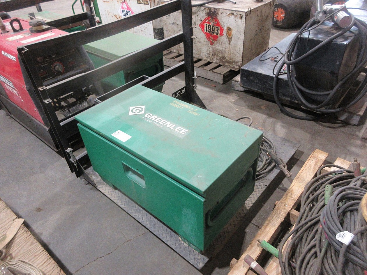 WELDER/GENERATOR SKID MOUNTED LEADS BOX