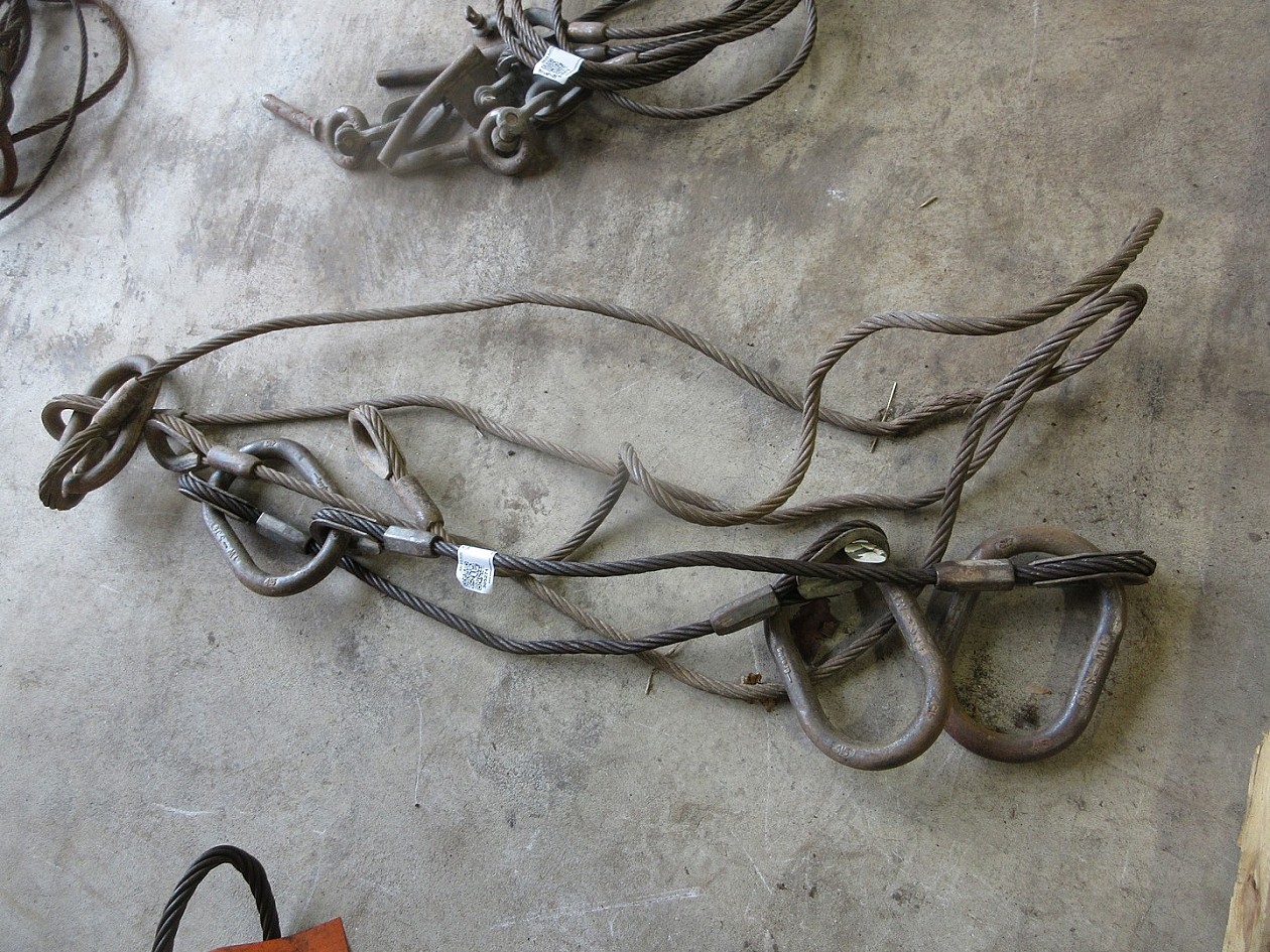 (2) 2 PART CERTIFIED CABLE LIFTING SLINGS