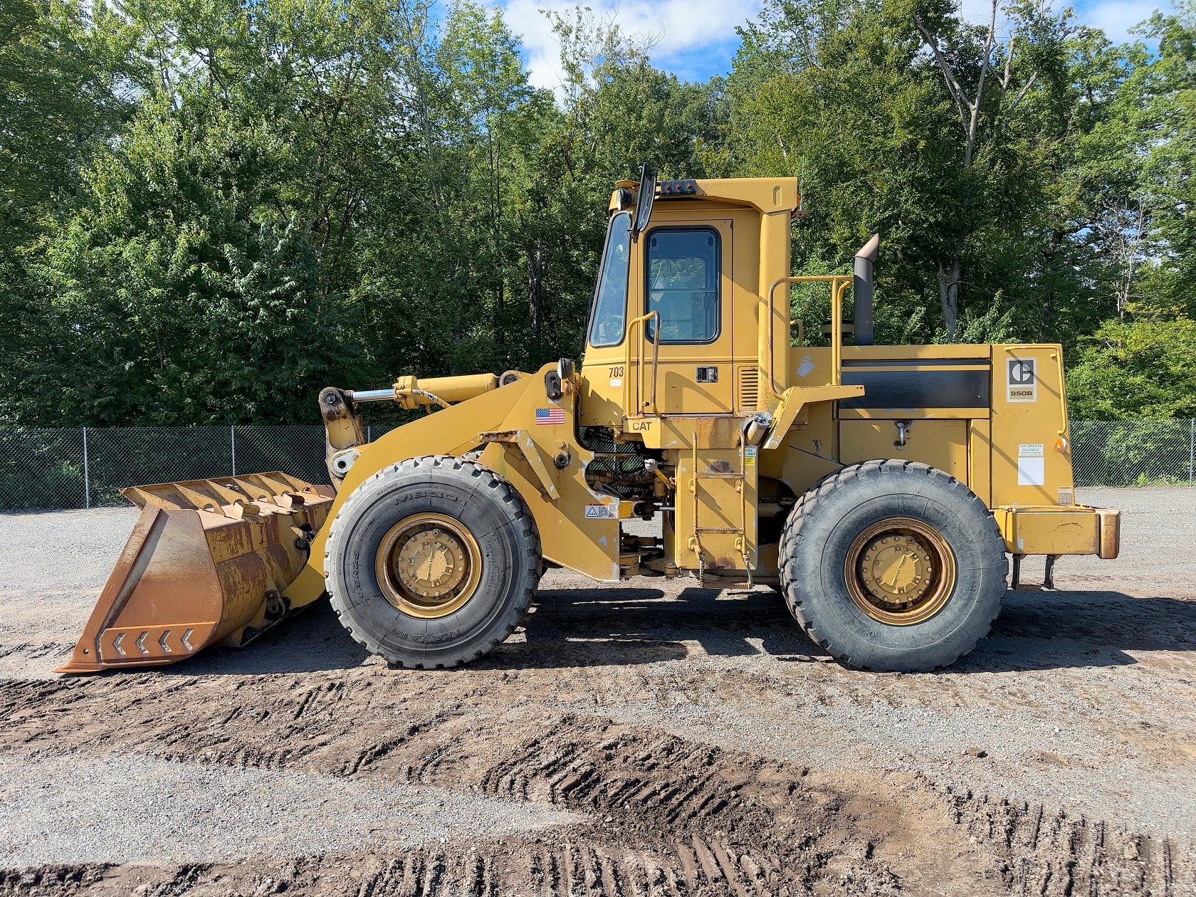1985 CATERPILLAR 950B RUBBER TIRE WHEEL LOADER