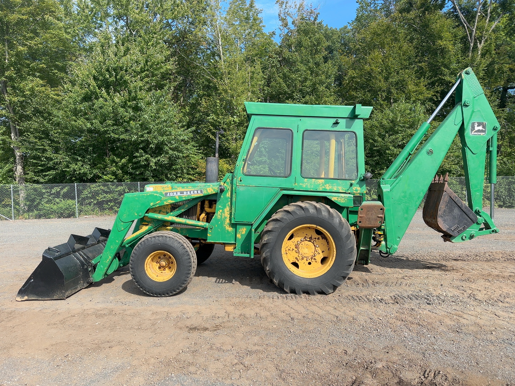 JOHN DEERE 500C BACKHOE LOADER