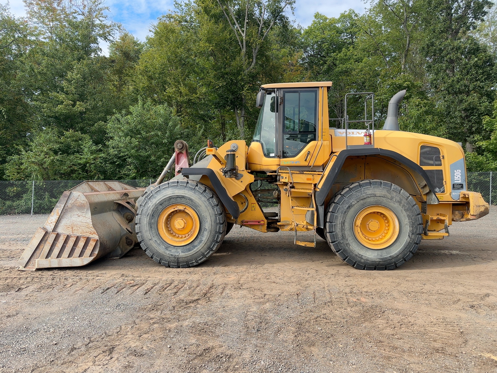 2012 VOLVO L150G RUBBER TIRE WHEEL LOADER