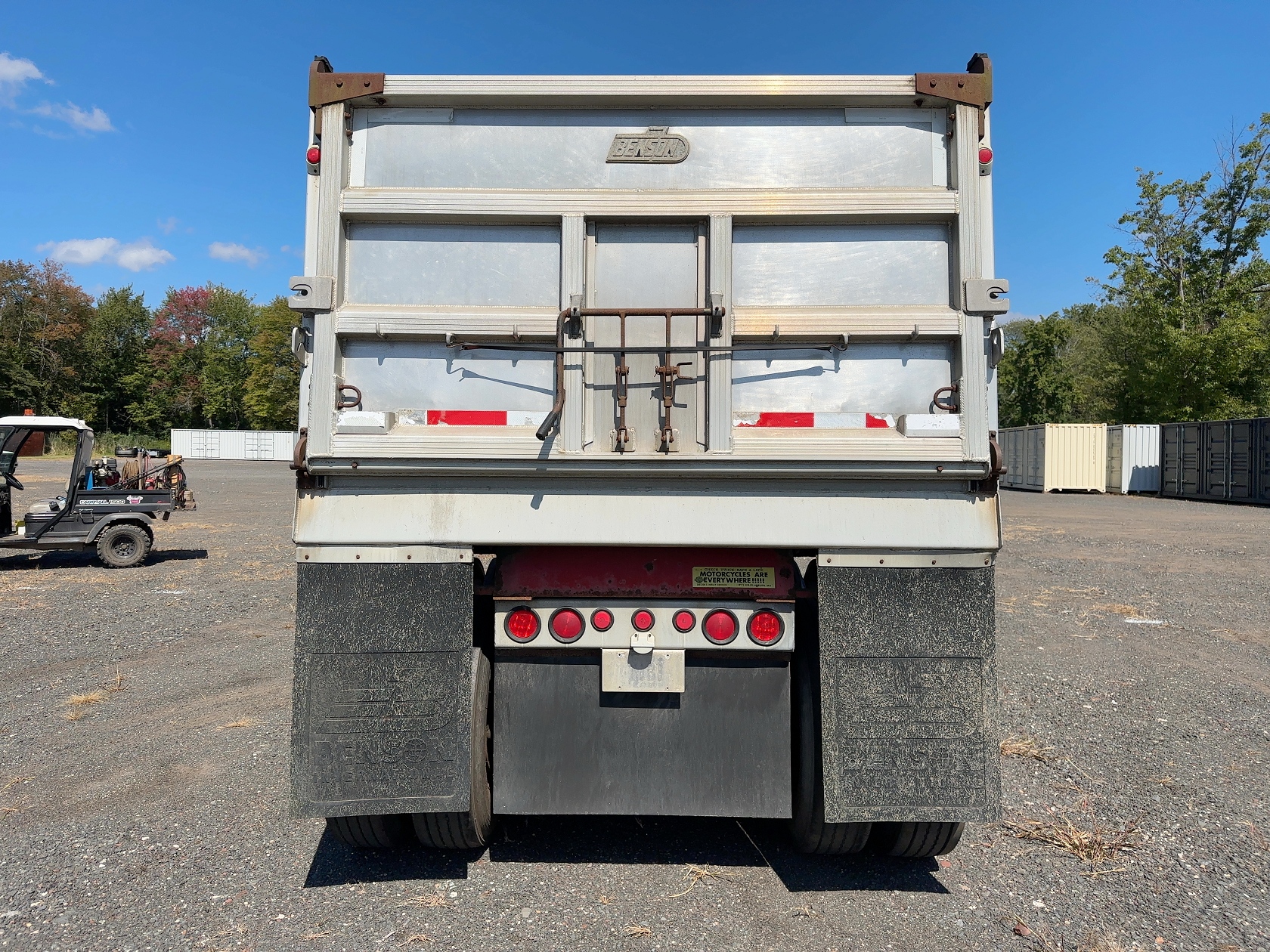 2001 BENSON 22’ T/A ALUMINUM DUMP TRAILER