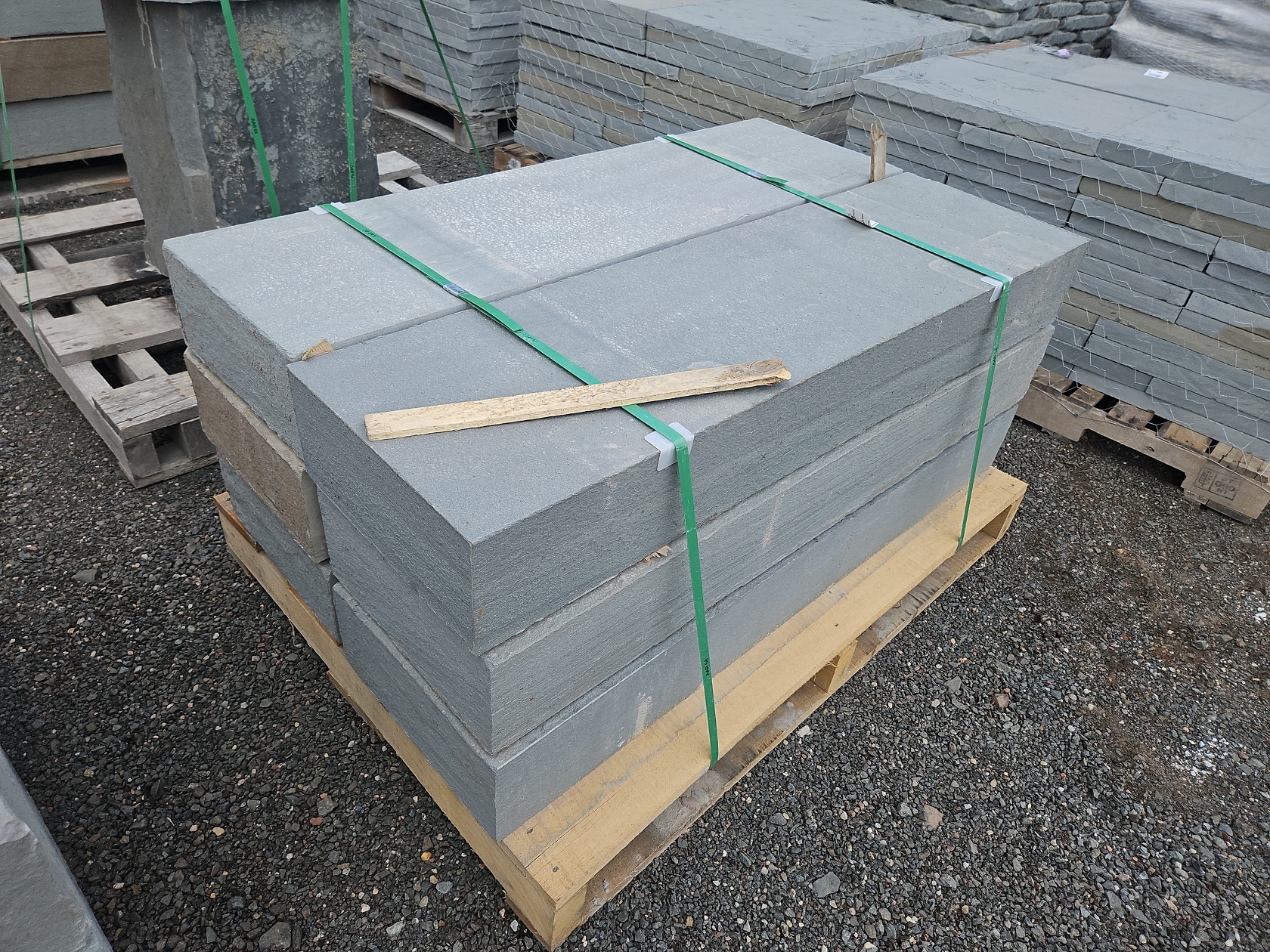 THERMAL BLUESTONE STEPS