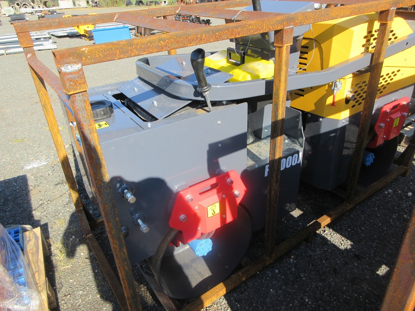 FUTURE FT1000J VIBRATORY DOUBLE DRUM ROLLER