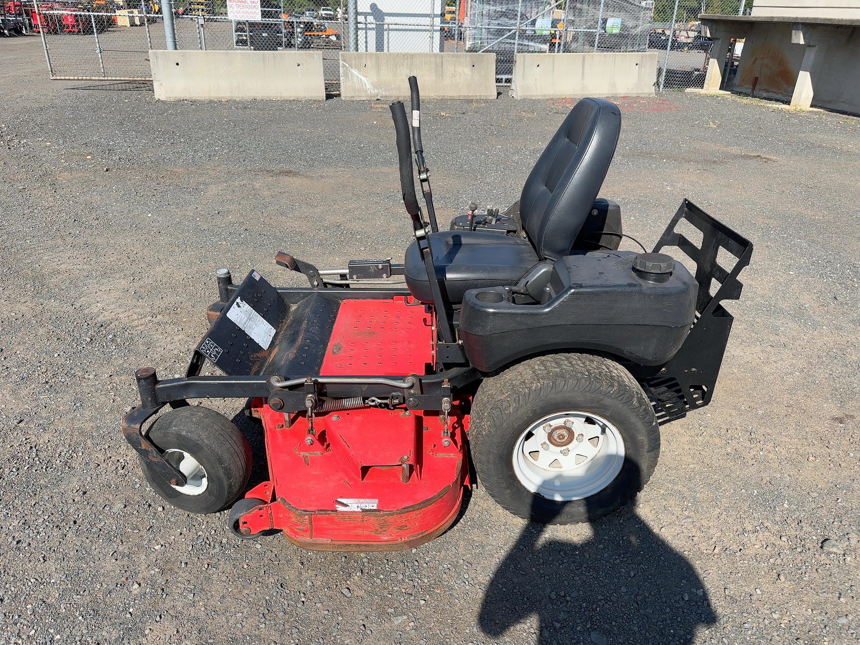 GRAVELY 152Z ZERO TURN MOWER