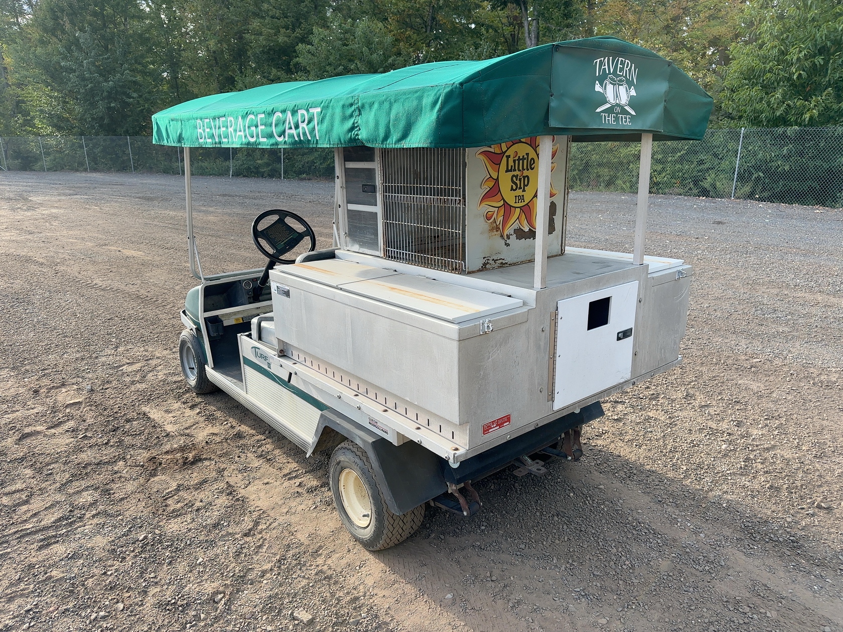 CLUB CAR TURF II BEVERAGE CART