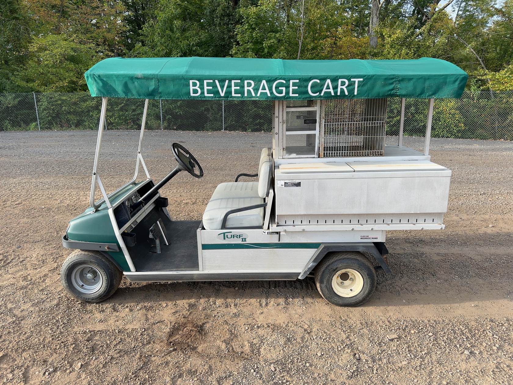 CLUB CAR TURF II BEVERAGE CART