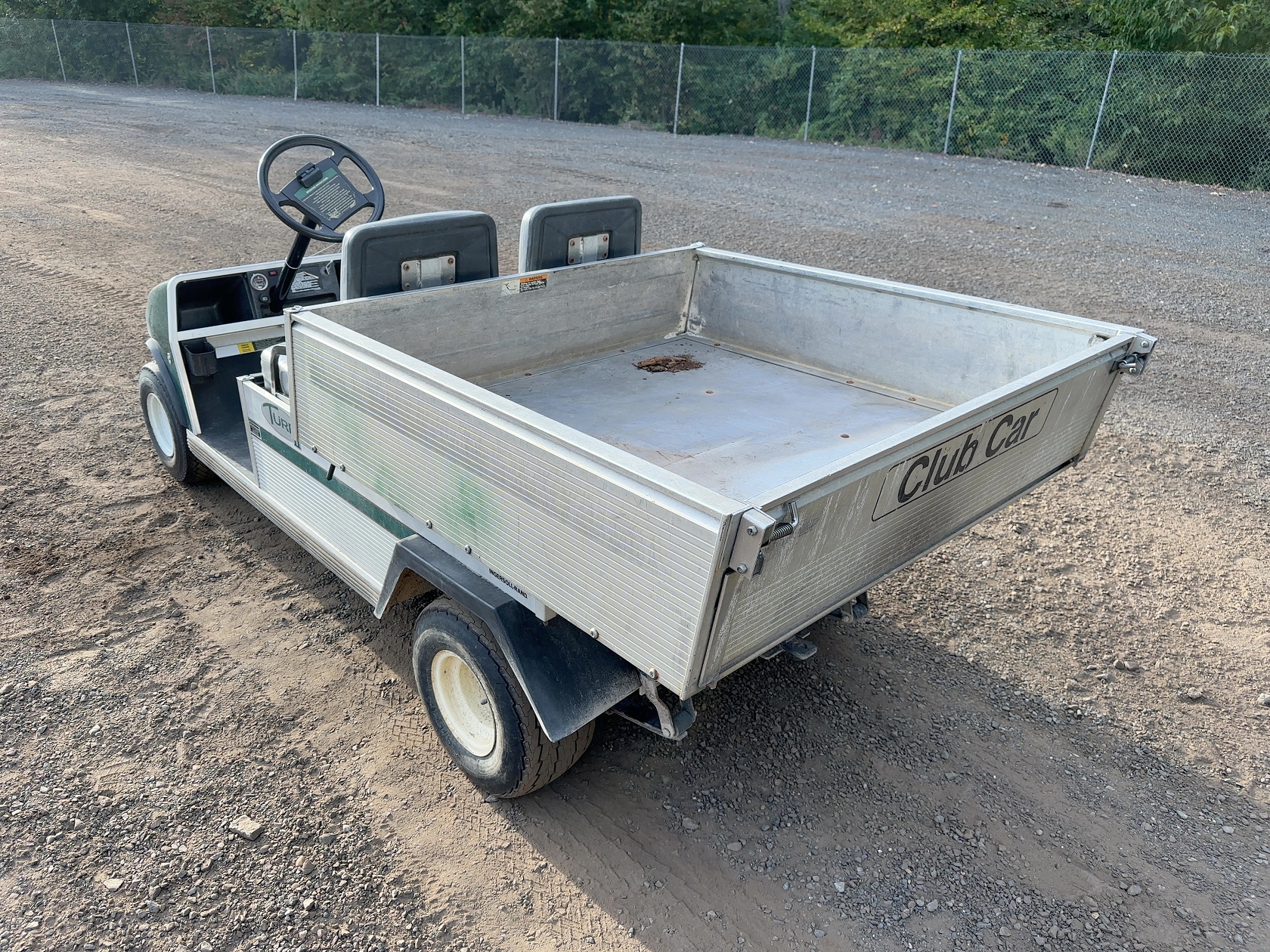 CLUB CAR TURF II UTILITY CART