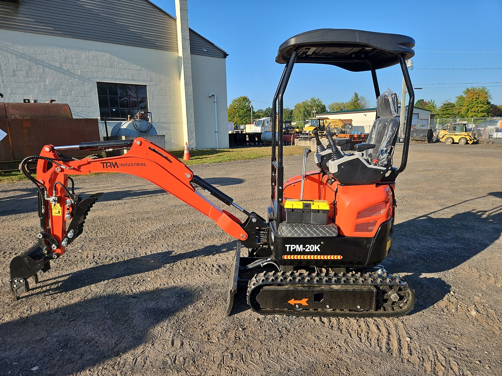 TPM INDUSTRIAL TPM-20K MINI EXCAVATOR