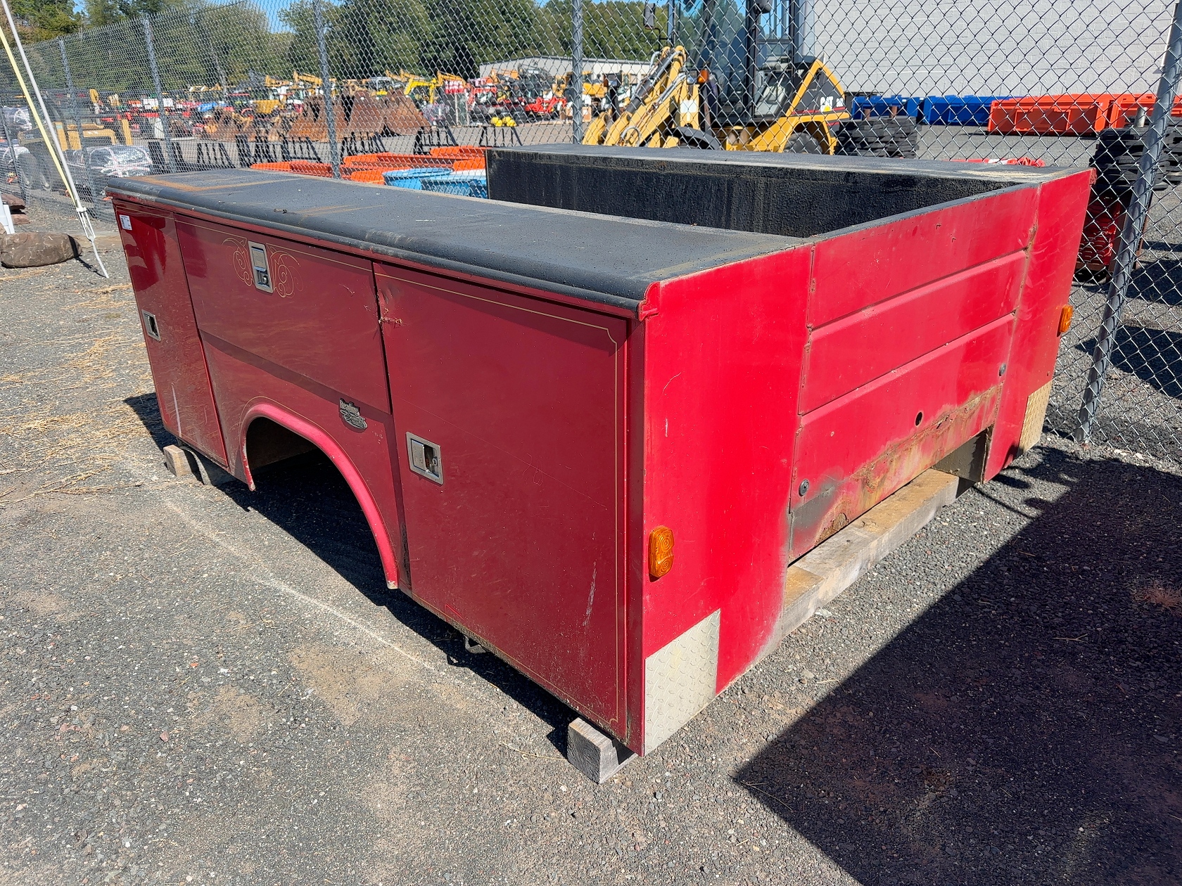 9' READING UTILITY BODY