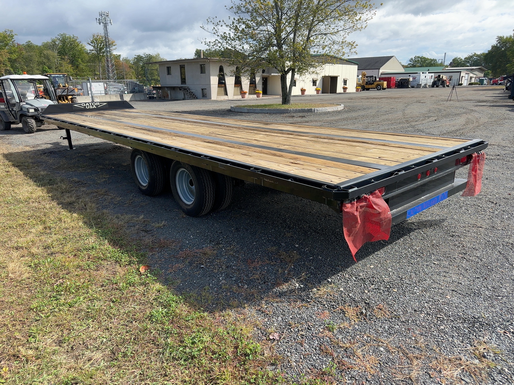 GATOR 30' T/A FLATBED TRAILER