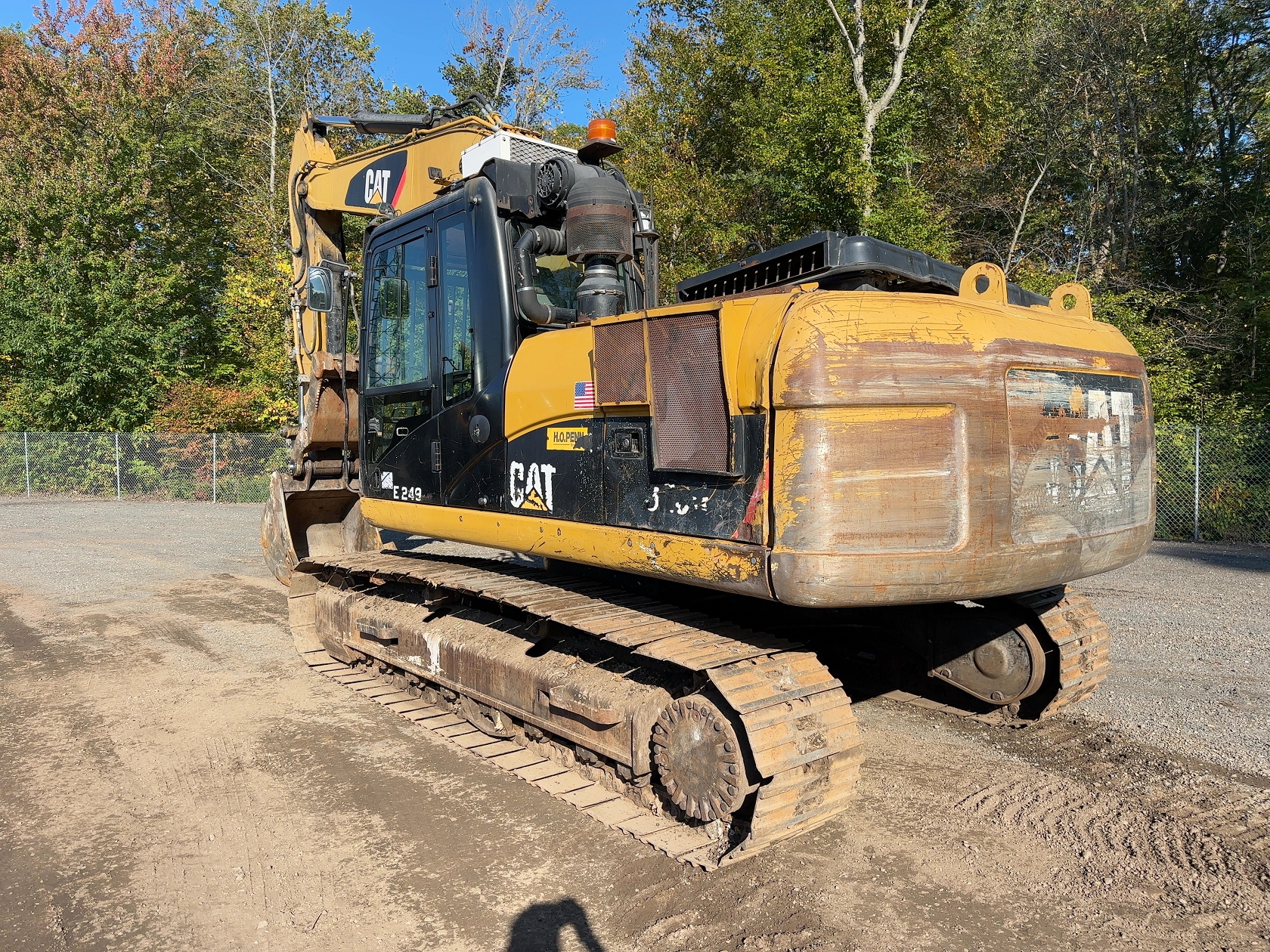 2011 CATERPILLAR 320DL HYDRAULIC EXCAVATOR