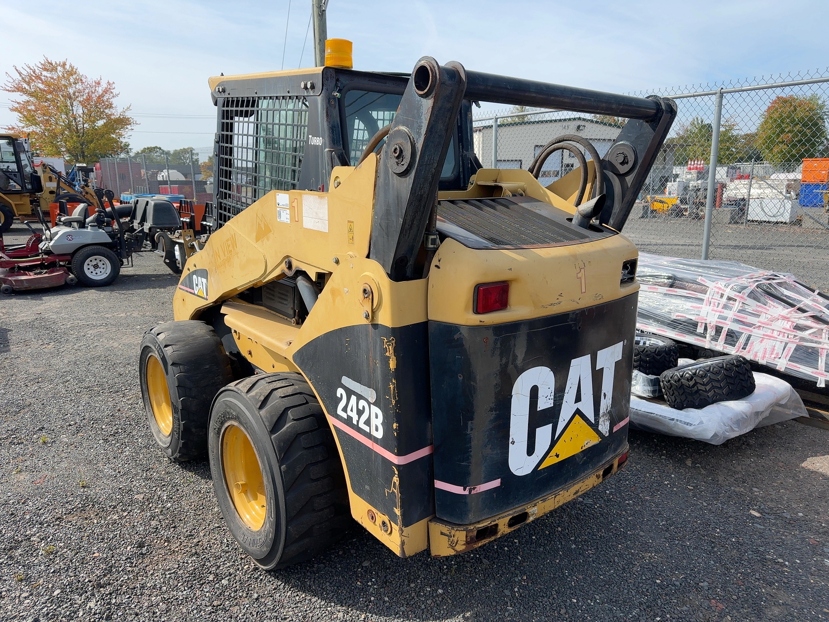 2004 CATERPILLAR 242B SKID STEER