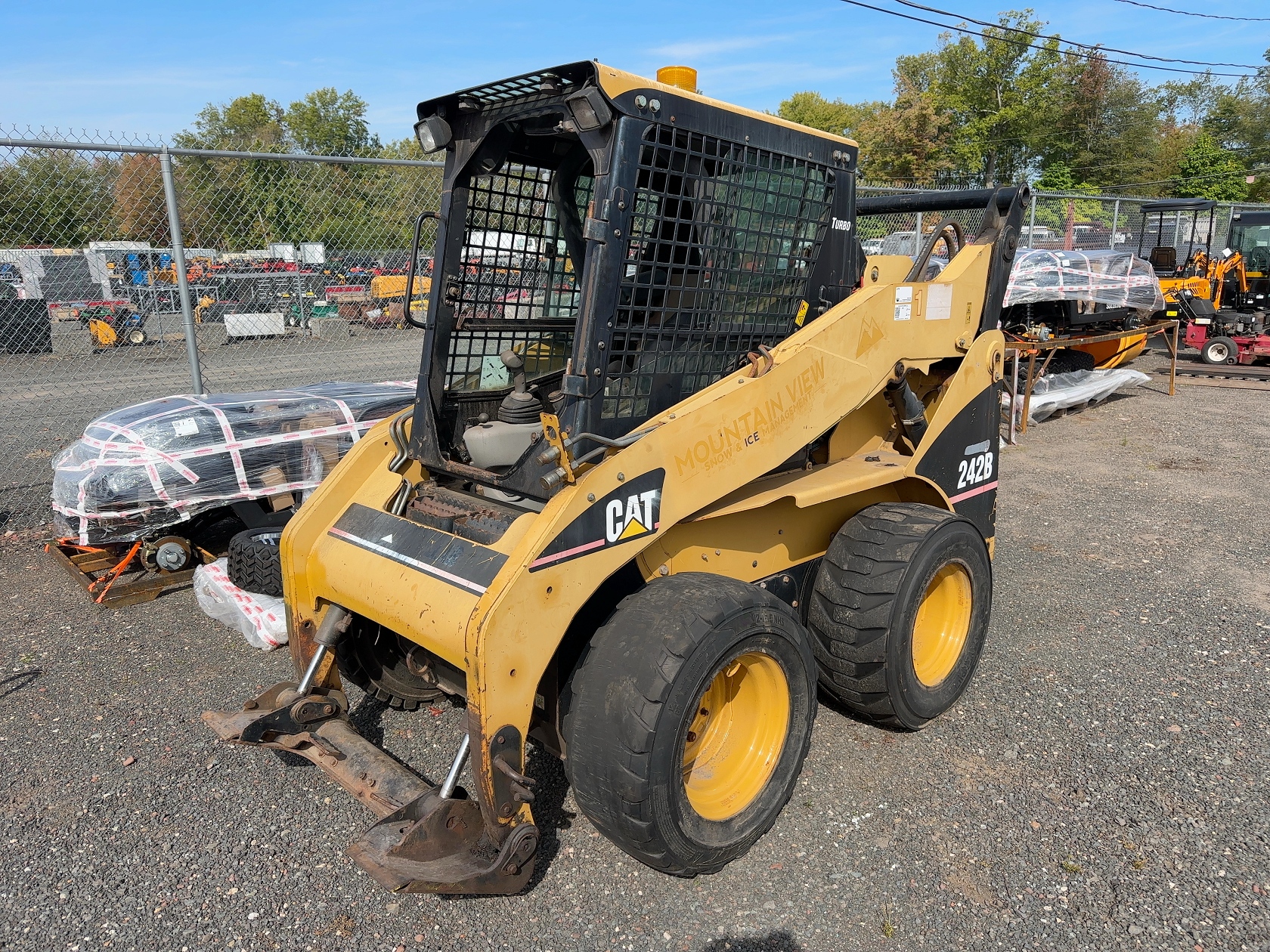 2004 CATERPILLAR 242B SKID STEER
