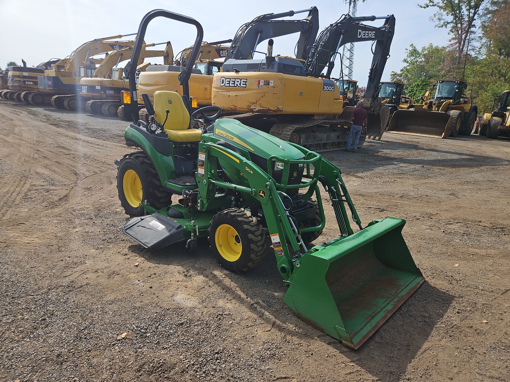 2021 JOHN DEERE 2025R TRACTOR