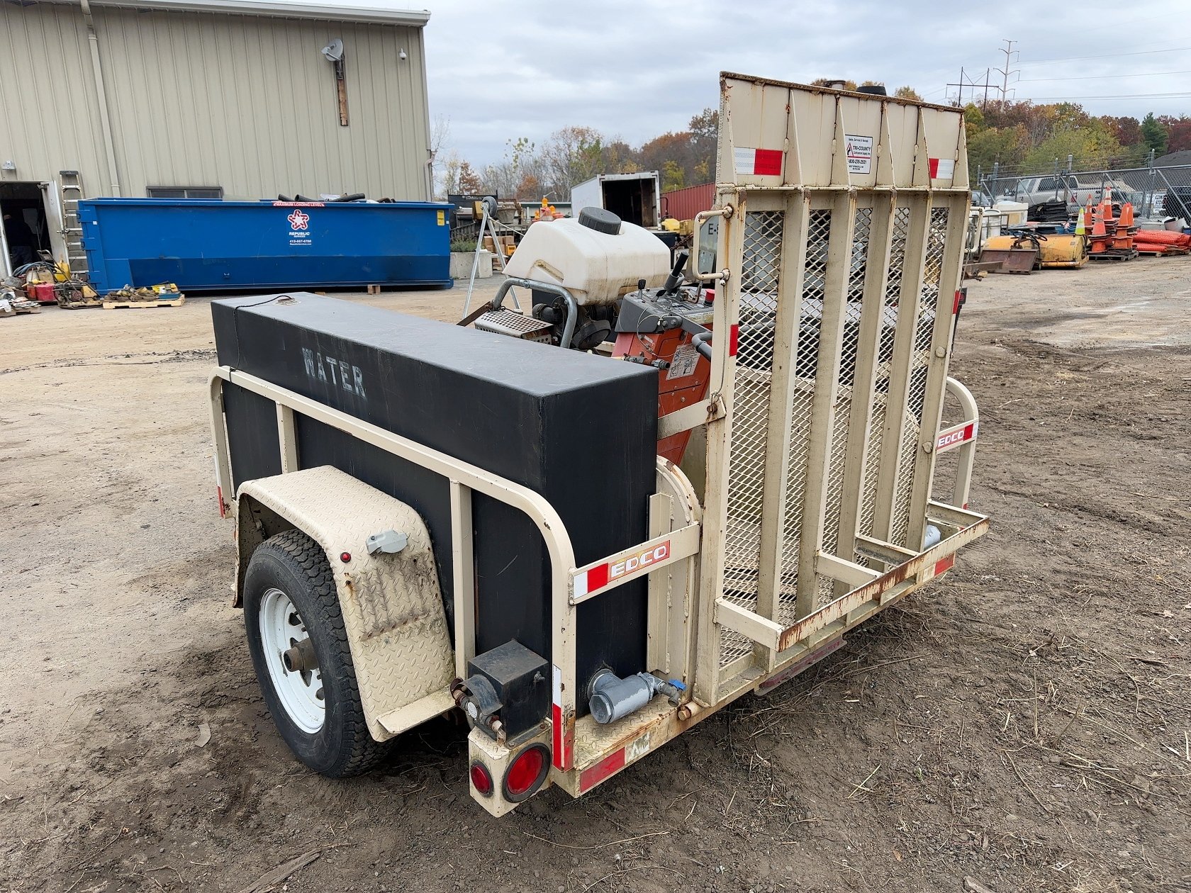 2016 CENTREVILLE 6.5' S/A ROAD SAW TRAILER WITH SAW