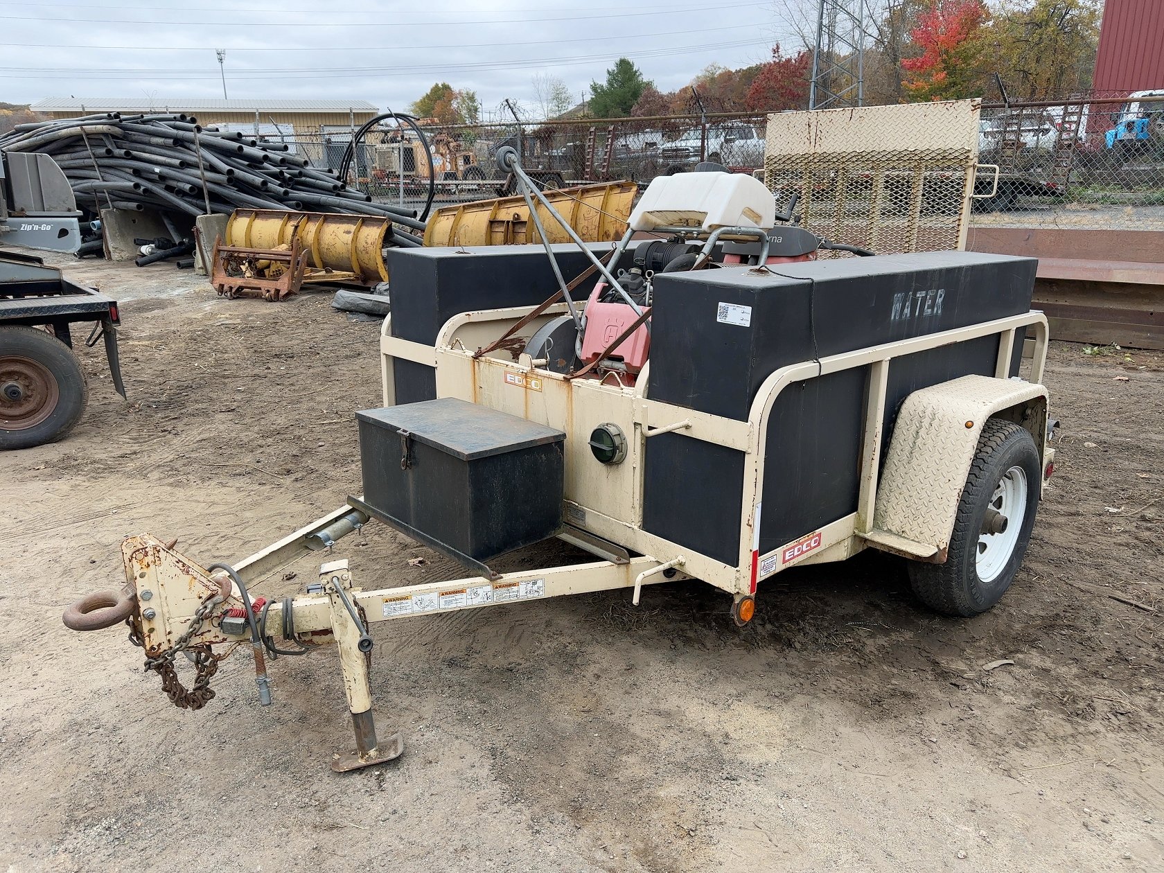 2016 CENTREVILLE 6.5' S/A ROAD SAW TRAILER WITH SAW