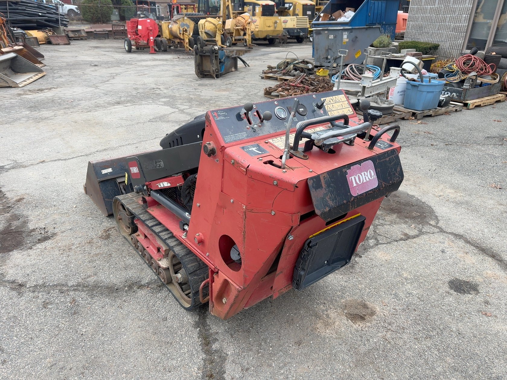 TORO DINGO MINI TRACK SKID STEER