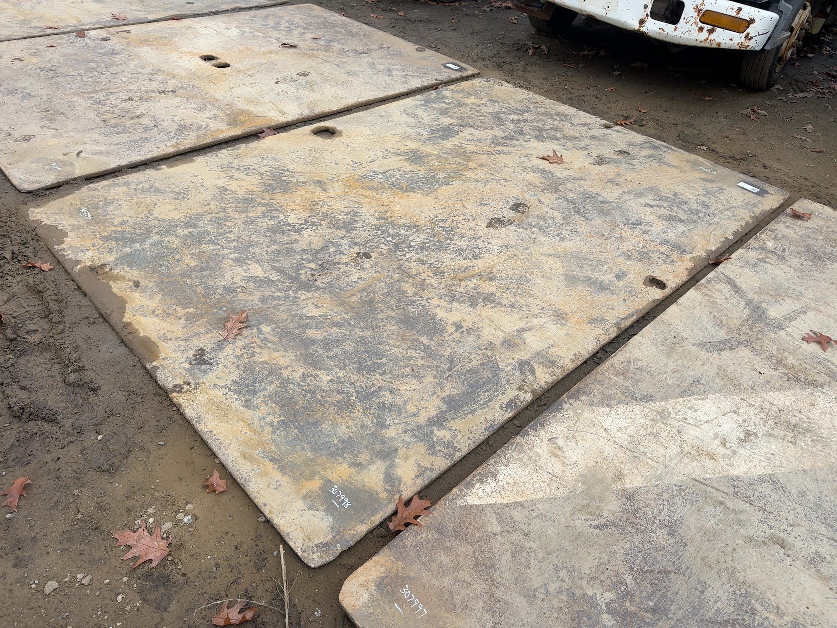 STEEL ROAD PLATE