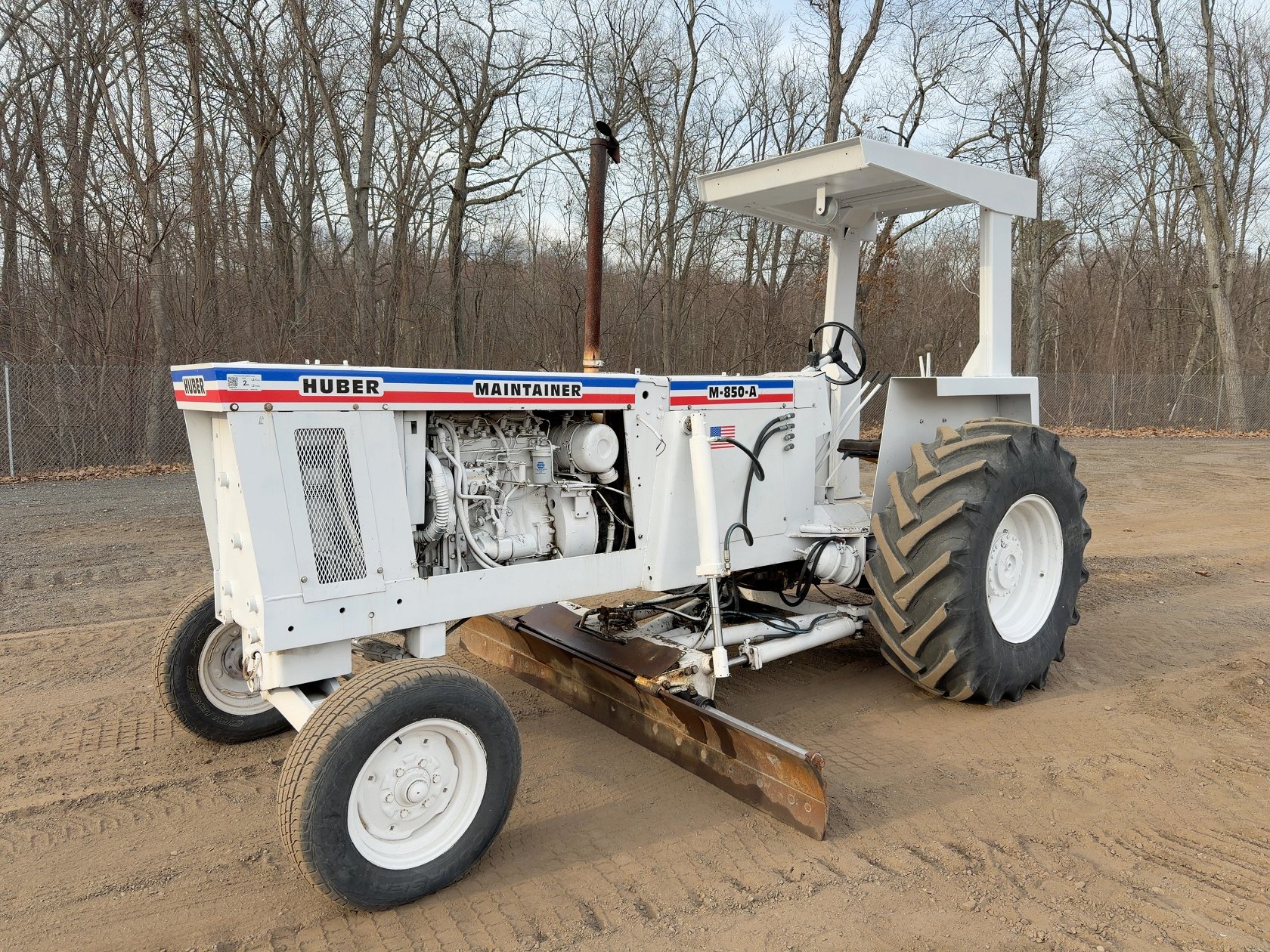 1986 HUBER M-850-A MOTOR GRADER