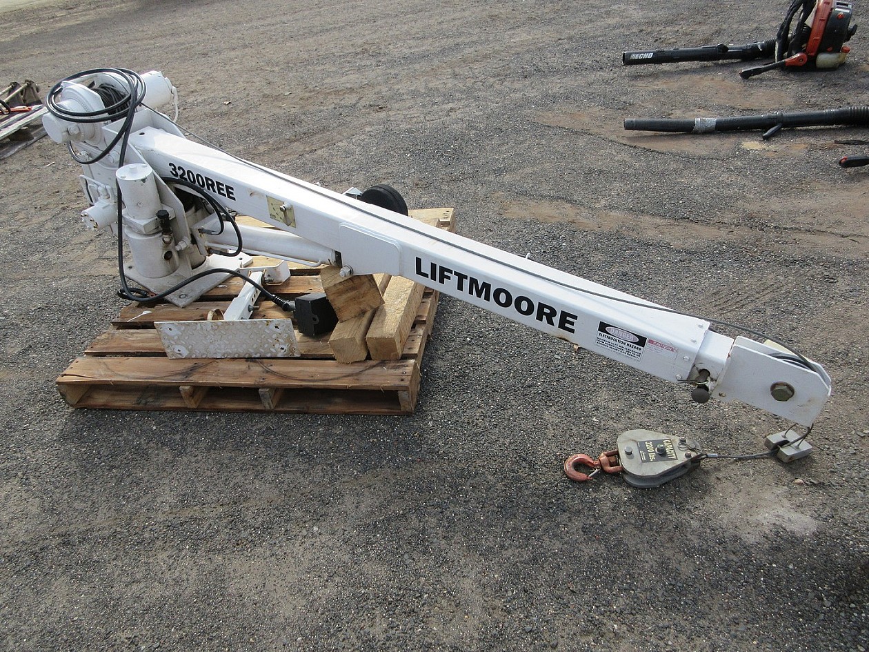 Liftmoore 3200REE Service Truck Crane