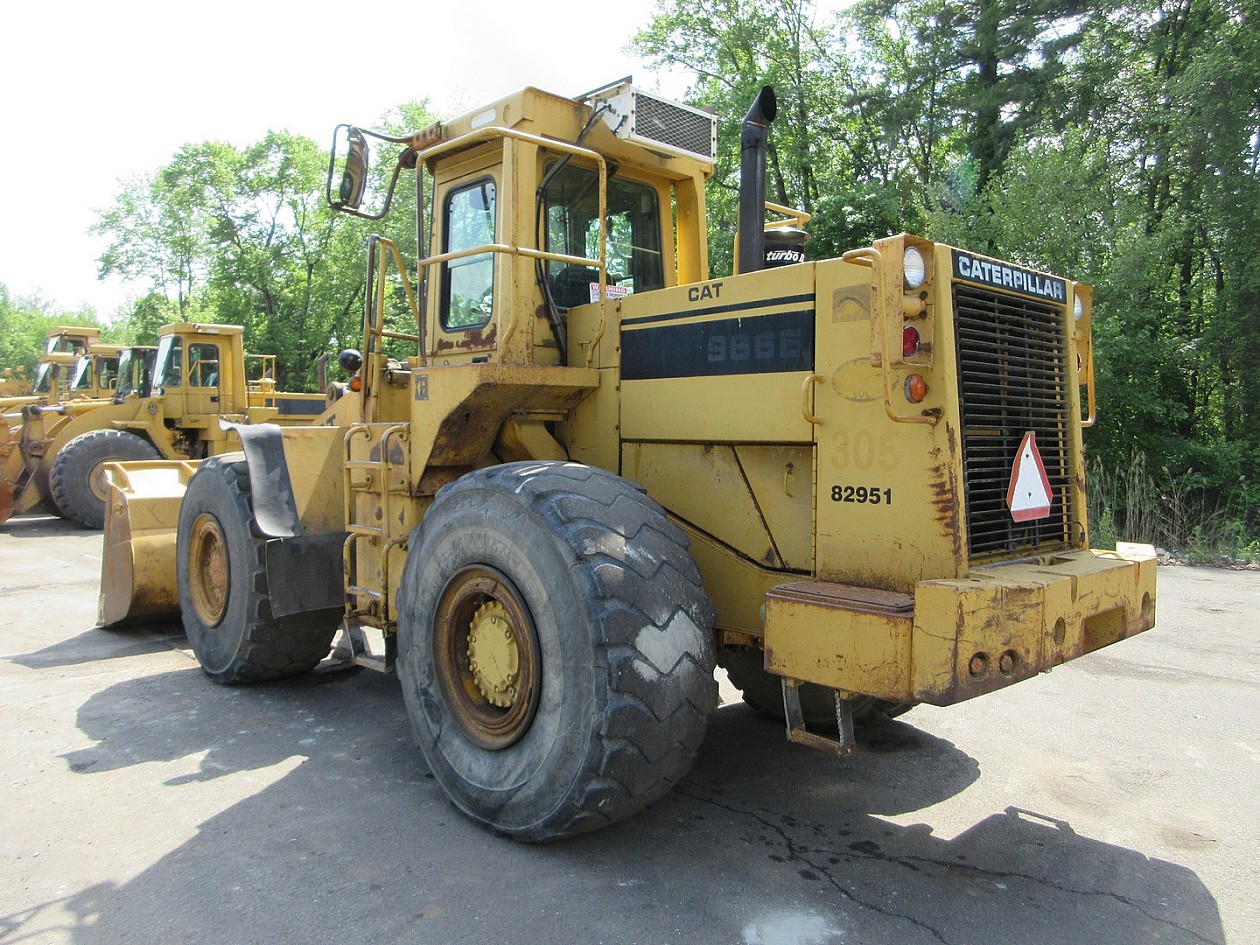 1989 Caterpillar 966E Rubber Tire Wheel Loader