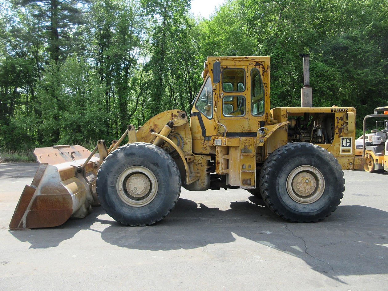 1971 Caterpillar 966C Rubber Tire Wheel Loader
