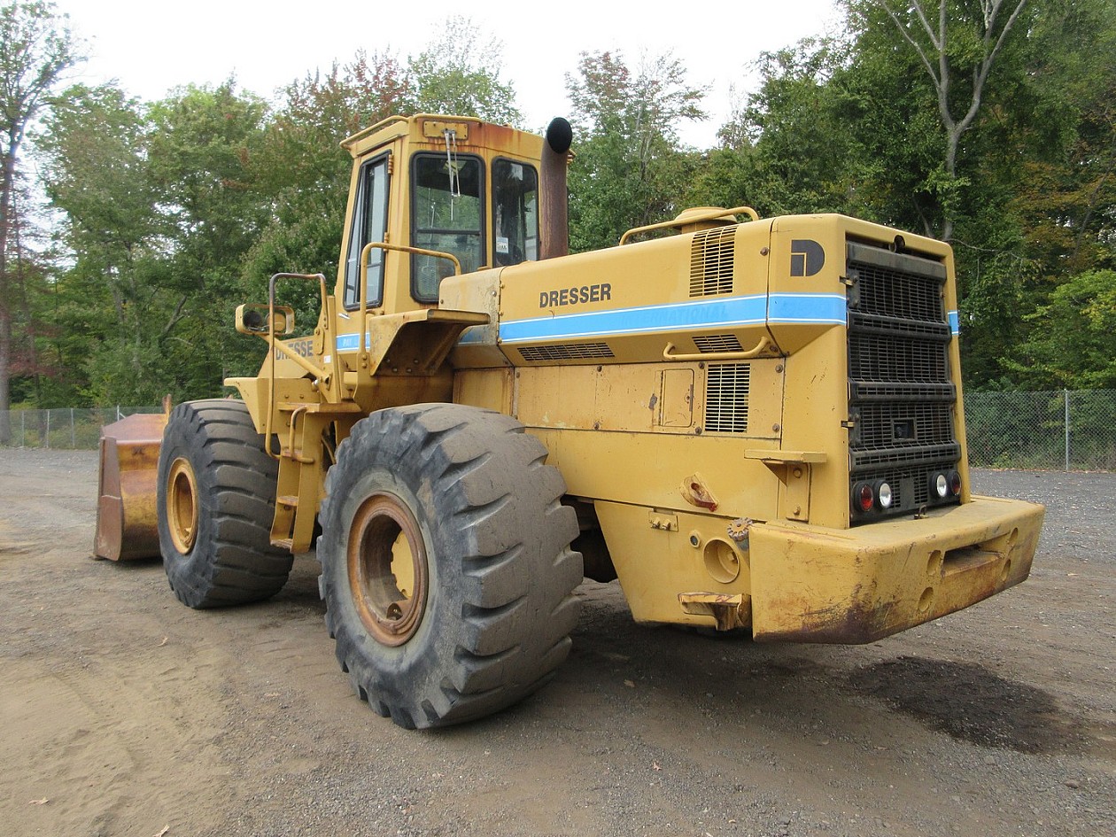1987 DRESSER 550 RUBBER TIRE WHEEL LOADER
