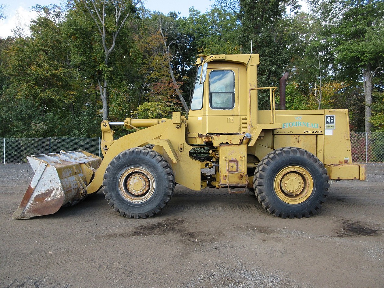 1985 CATERPILLAR 950B RUBBER TIRE WHEEL LOADER
