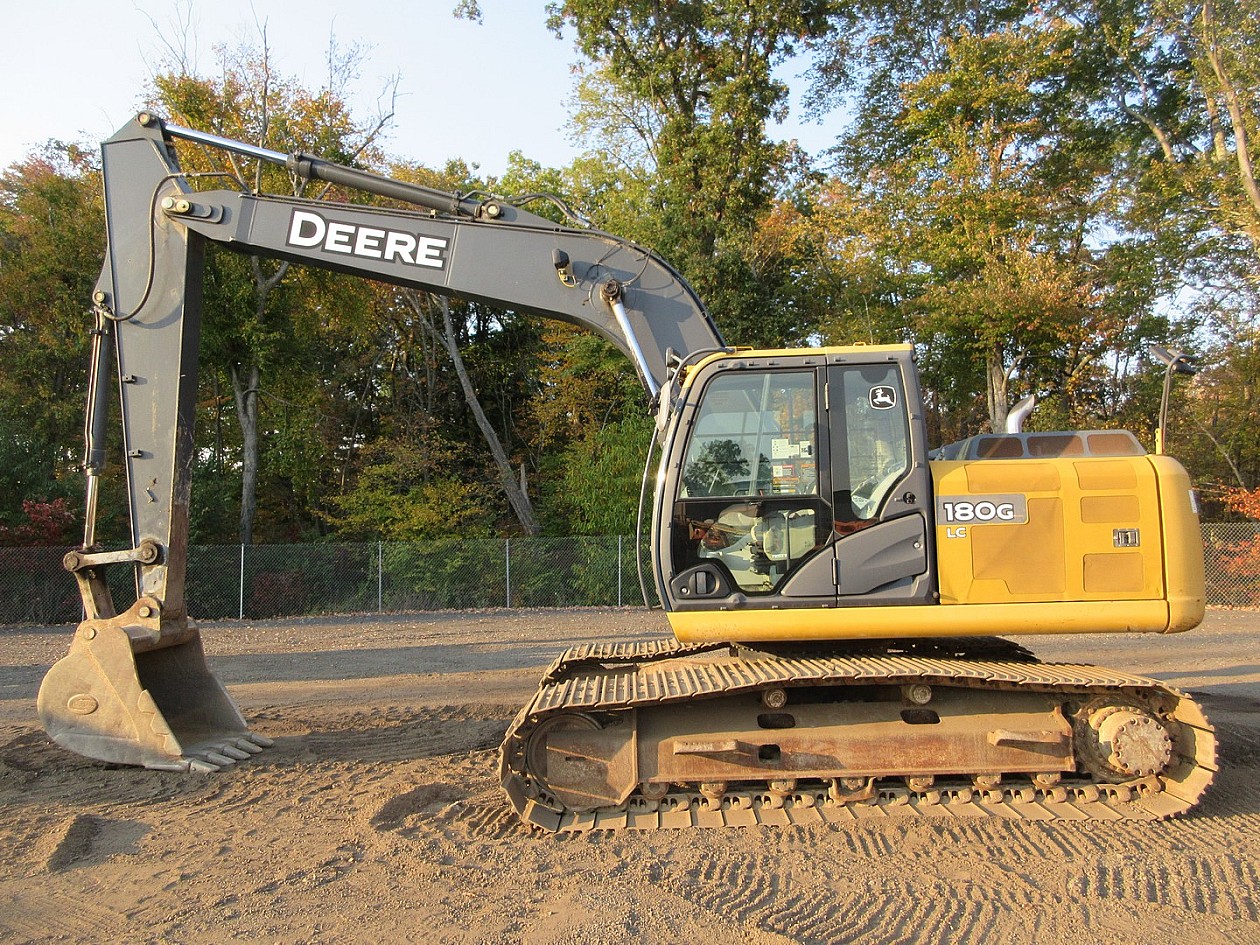 2014 JOHN DEERE 180G LC HYDRAULIC EXCAVATOR