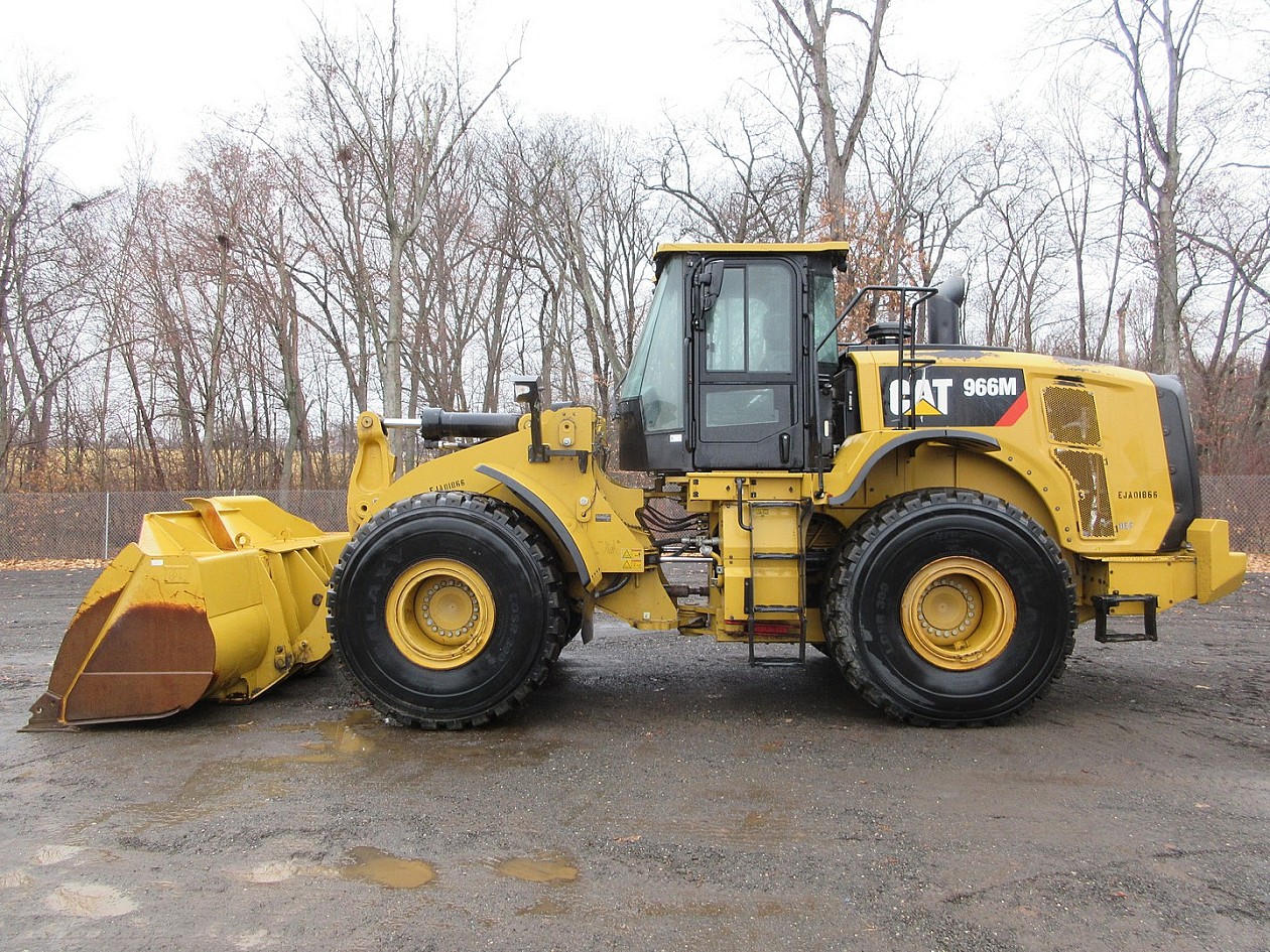 2018 CATERPILLAR 966M RUBBER TIRE WHEEL LOADER