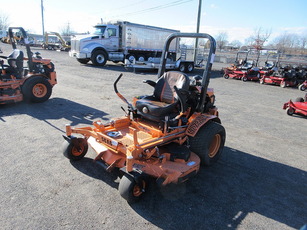 SCAG TURF TIGER II ZERO TURN MOWER