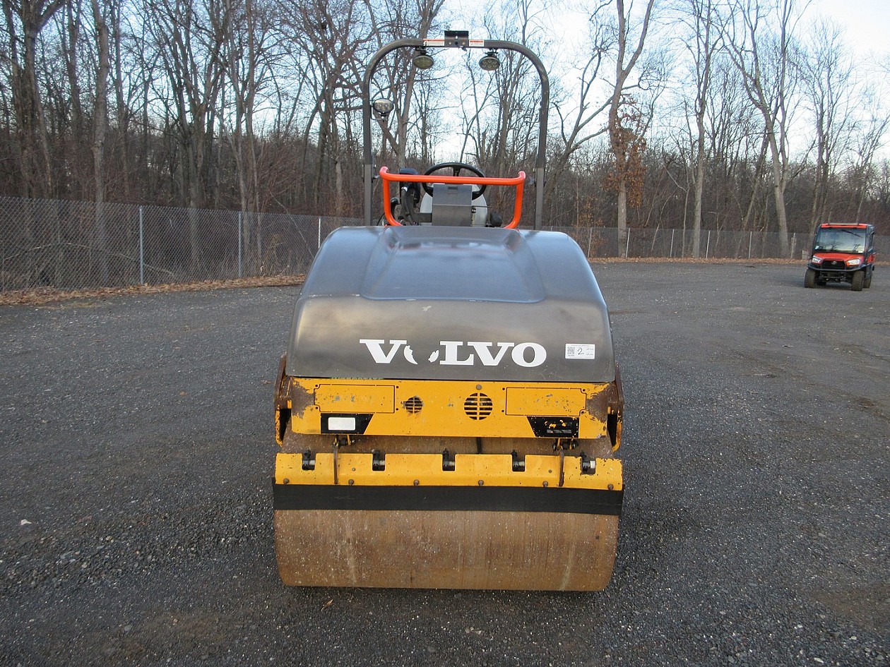 2018 VOLVO DD30B DOUBLE DRUM VIBRATORY ROLLER