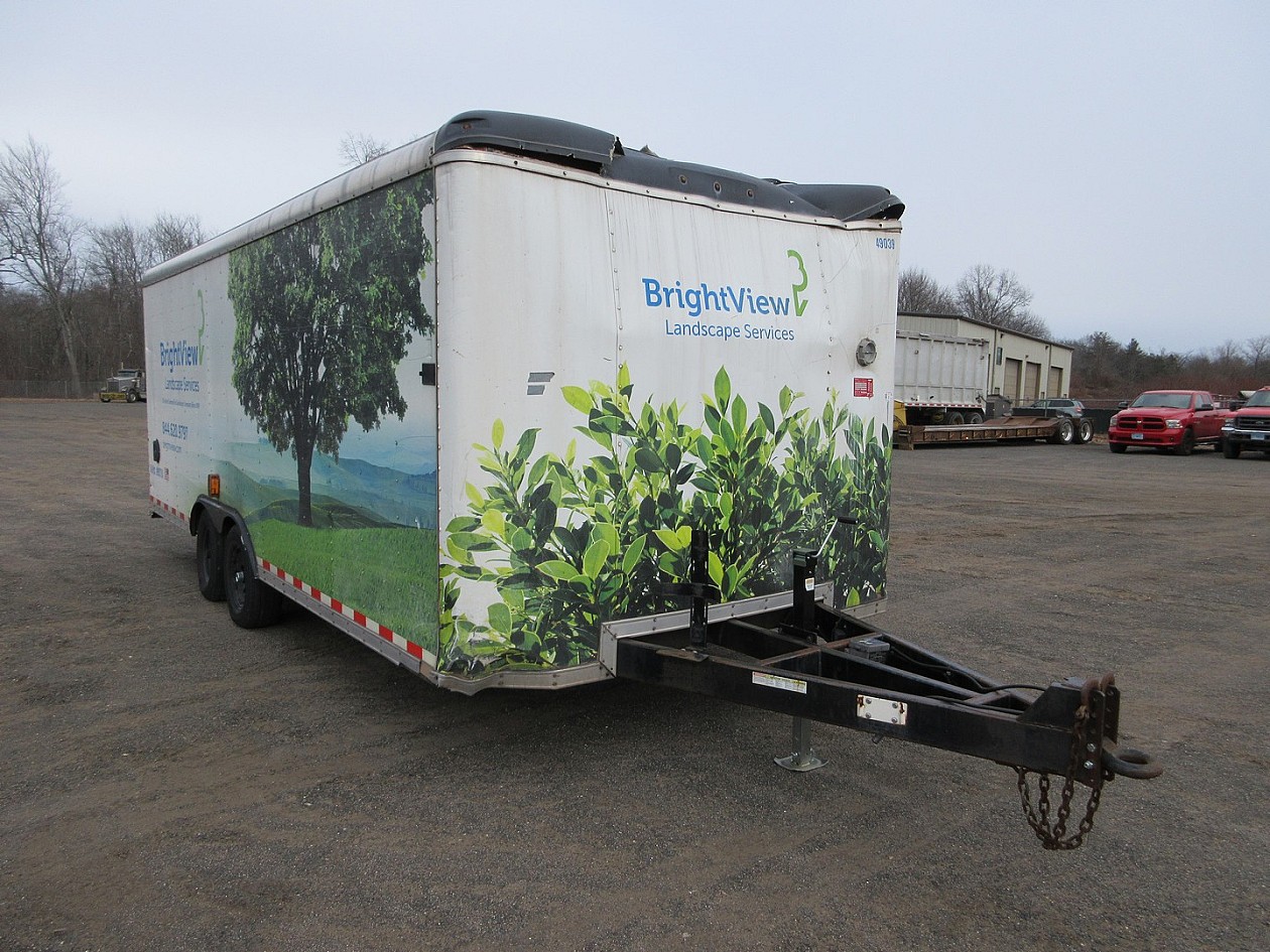 2014 NOVAE 20' ENCLOSED T/A TRAILER