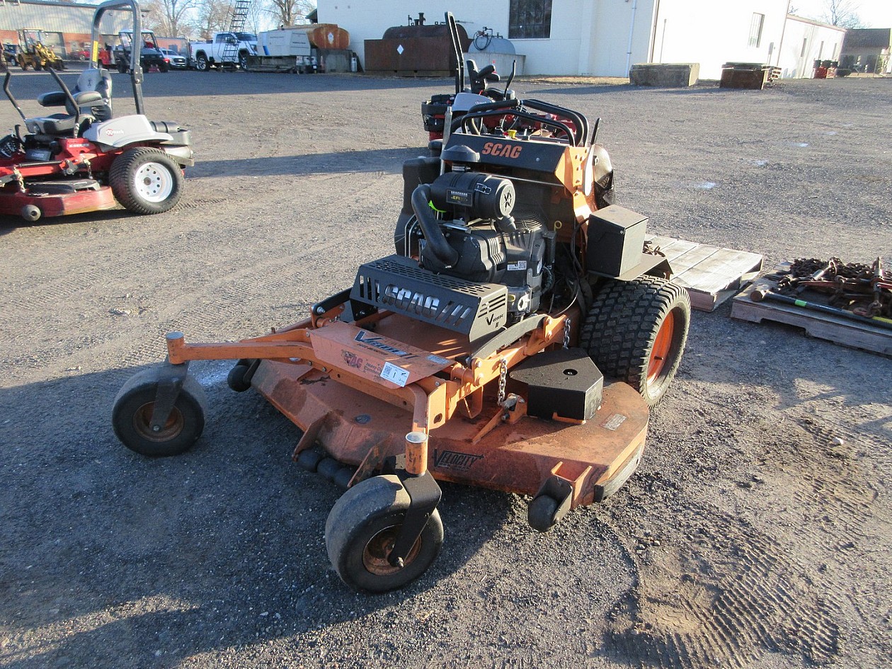 SCAG V-RIDE II STANDER MOWER