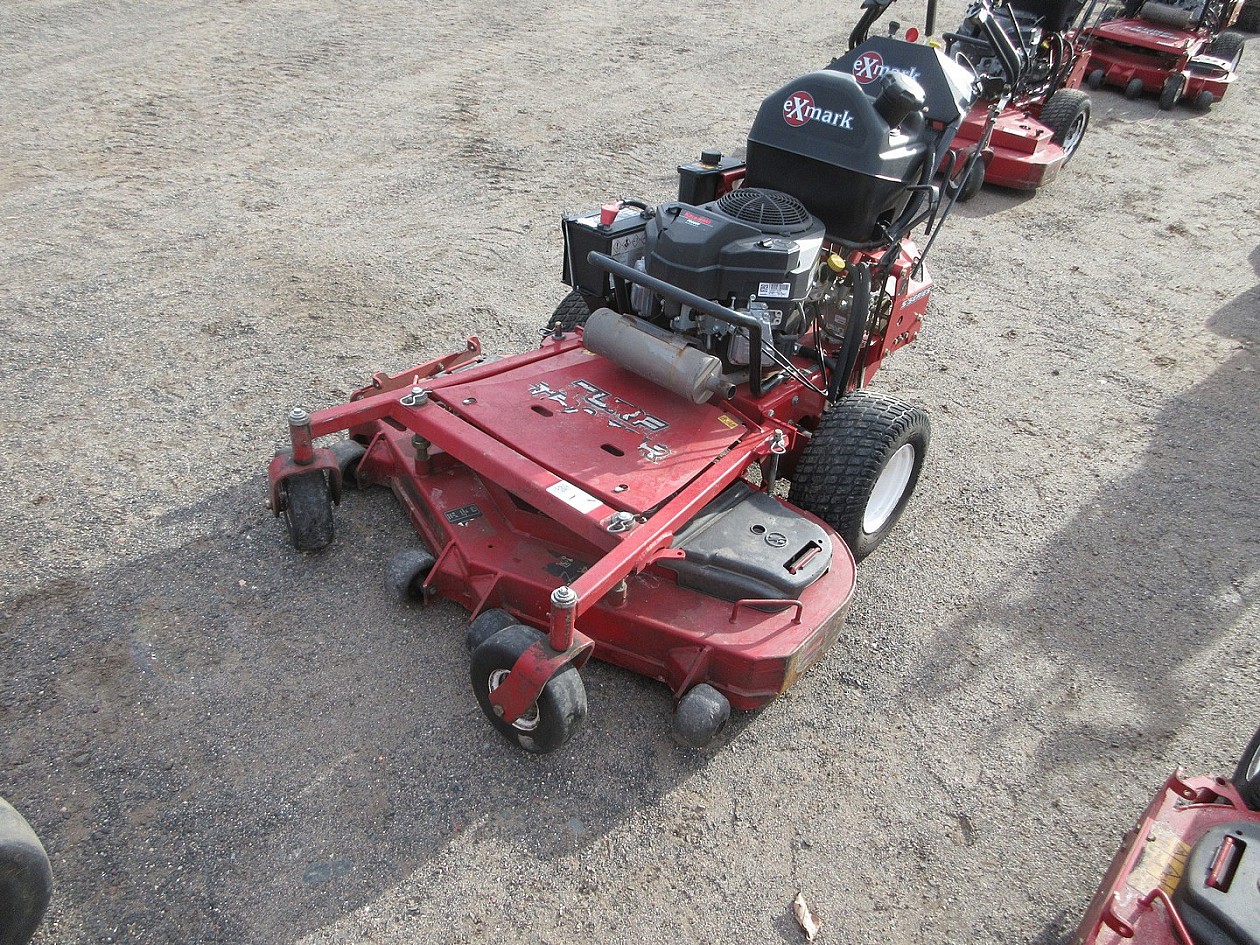 EXMARK TURF TRACER WALK BEHIND MOWER