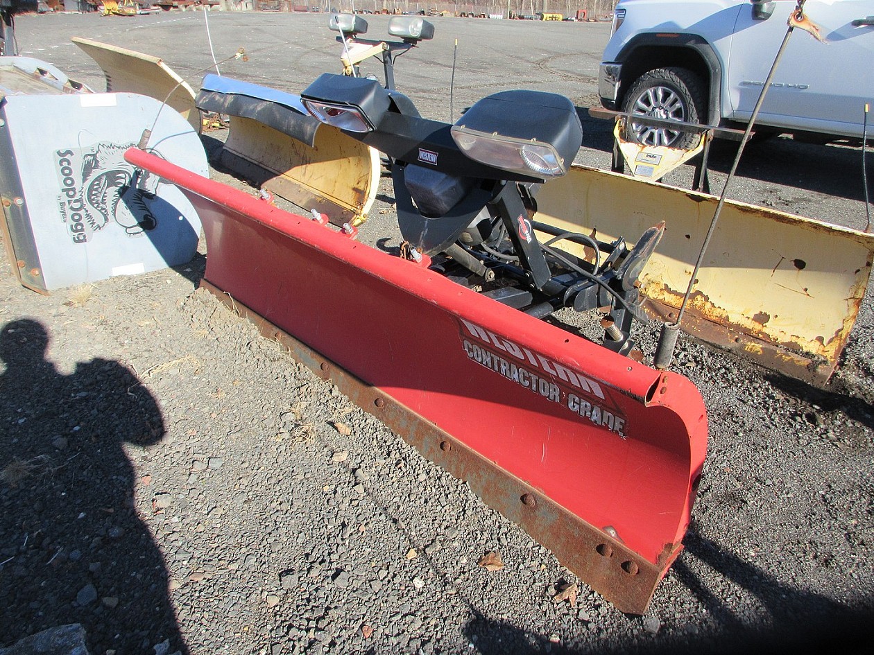 WESTERN 8' SNOW PLOW WITH BOCE