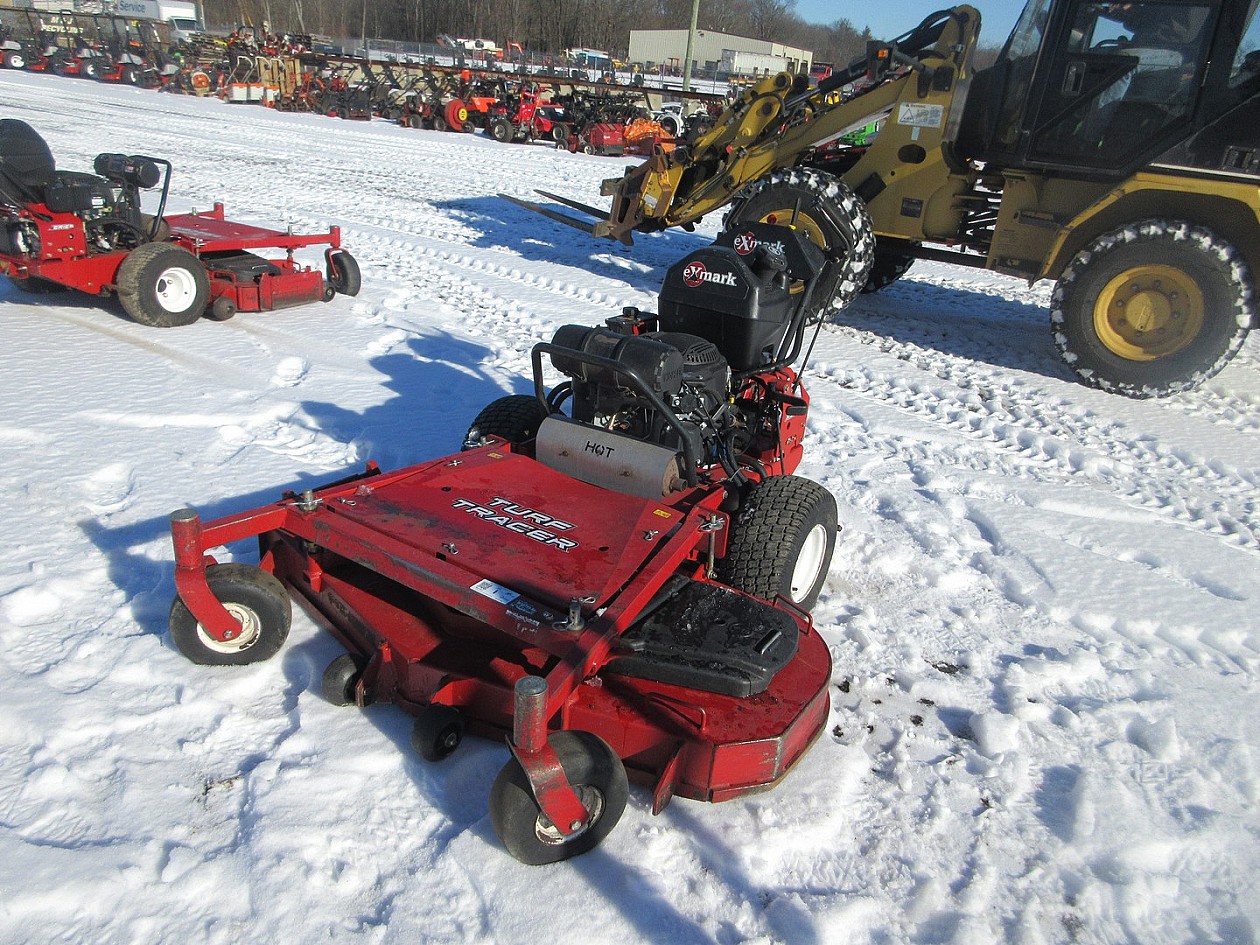 EXMARK TURF TRACER WALK BEHIND MOWER