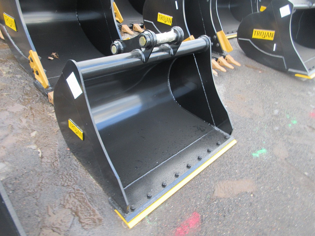 TROJAN 42" BUCKET WITH BOCE